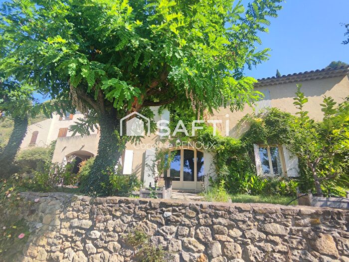 Maison à vendre - Vaugines - 13 pièces - 8 chambres