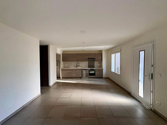 Appartement à louer - Aix-en-Provence, Centre-ville - 3 pièces - 2 chambres