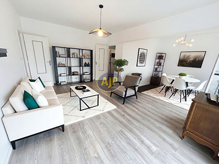 Appartement à vendre - Mérignac, Capeyron - 4 pièces - 2 chambres