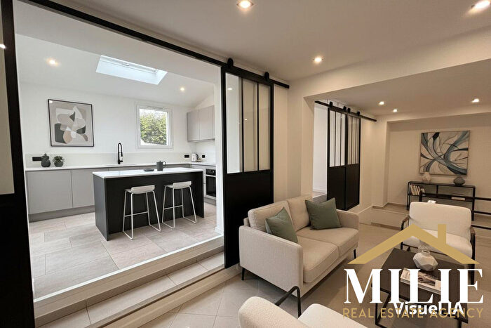 Appartement à vendre - Bandol - 4 pièces - 2 chambres