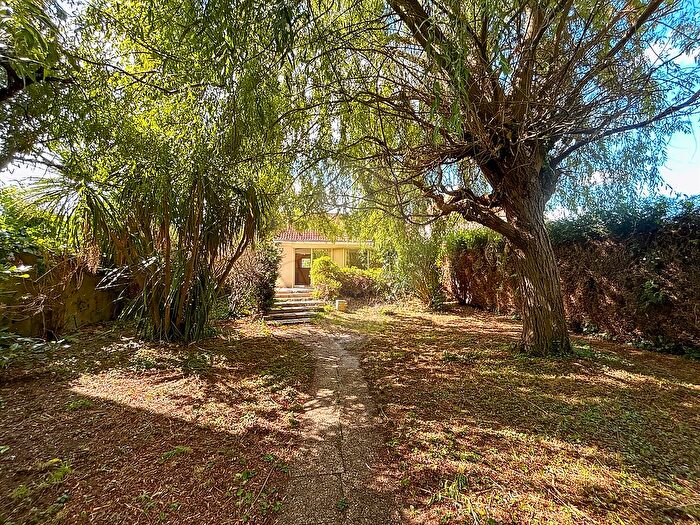 Maison à vendre - Saint-Sébastien-sur-Loire, Est - 4 pièces - 3 chambres