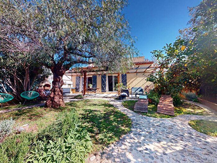 Maison à vendre - Villelongue-dels-Monts - 5 pièces - 4 chambres