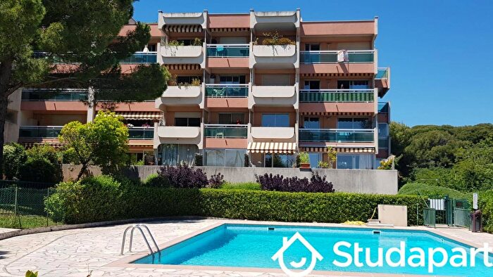 Les Combes, Antibes : Appartement 2 pièces à louer