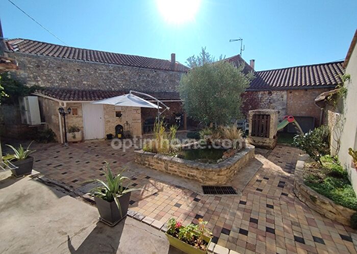 Maison à vendre - Mornac - 6 pièces - 4 chambres