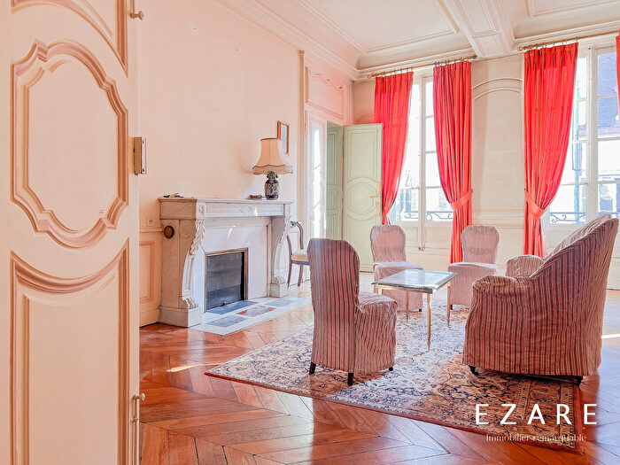 Appartement à vendre - Dijon, Centre-ville - 8 pièces - 5 chambres