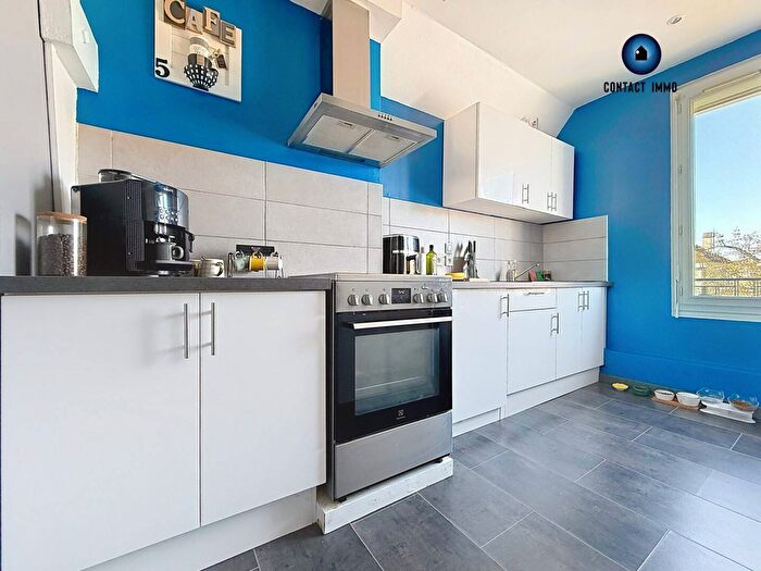 Appartement à louer - Brive-la-Gaillarde - 3 pièces - 2 chambres