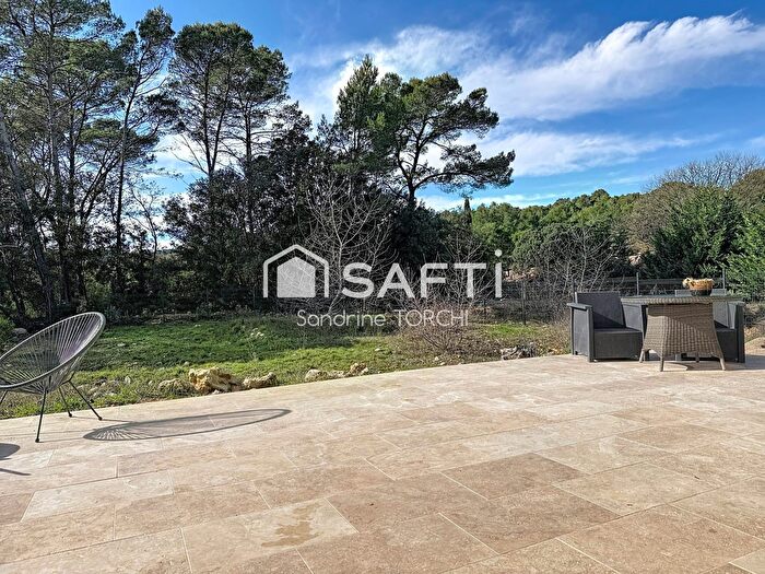 Maison à vendre - Le Thoronet - 6 pièces - 3 chambres