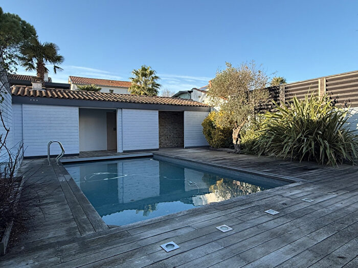 Maison à vendre - La Rochelle, Centre-ville, Vieux-port, Marché - 5 pièces - 4 chambres