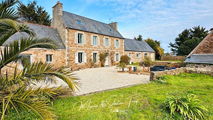 Maison à vendre - Louannec - 11 pièces - 7 chambres