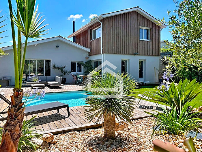 Maison à vendre - Mérignac - 6 pièces - 4 chambres