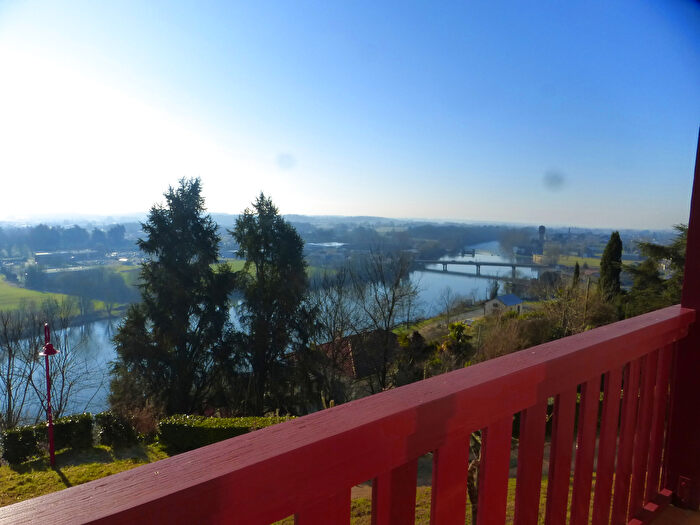 Appartement à vendre - Fumel - 5 pièces - 3 chambres