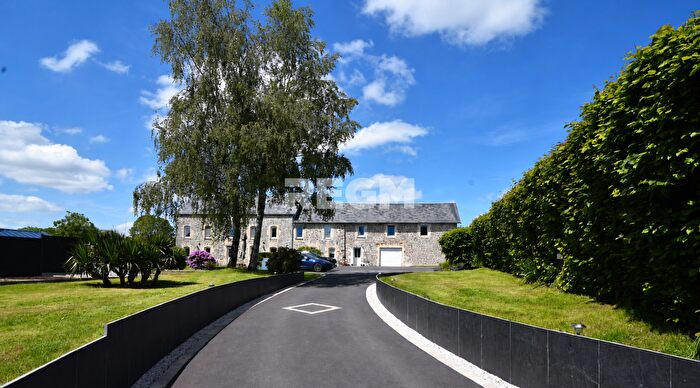 Ondefontaine : Maison 8 pièces à vendre