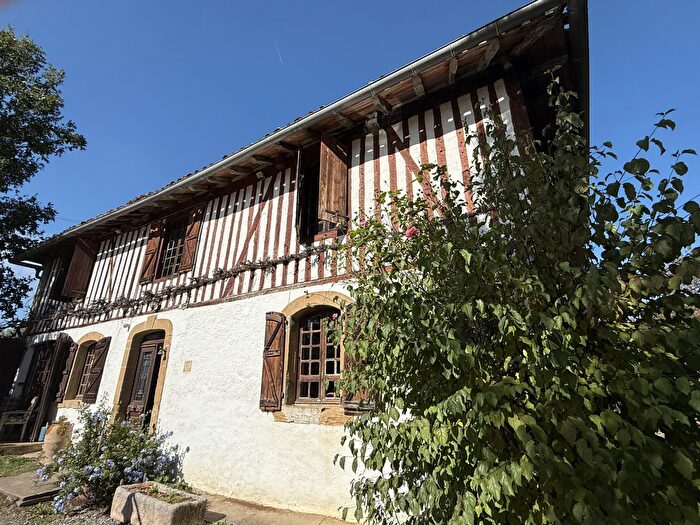 Maison à vendre - Castelnau-Magnoac - 4 pièces - 3 chambres