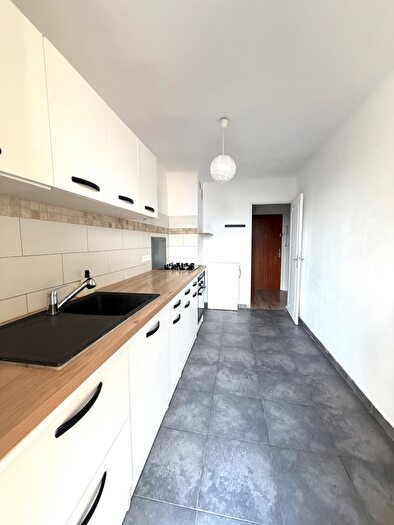 Appartement à louer - Ajaccio, Loretto - 4 pièces - 3 chambres