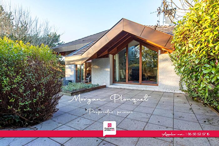 Maison à vendre - Cranves-Sales - 6 pièces - 5 chambres