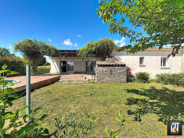 Castelnau-Valence - Maison 5 pièces à vendre