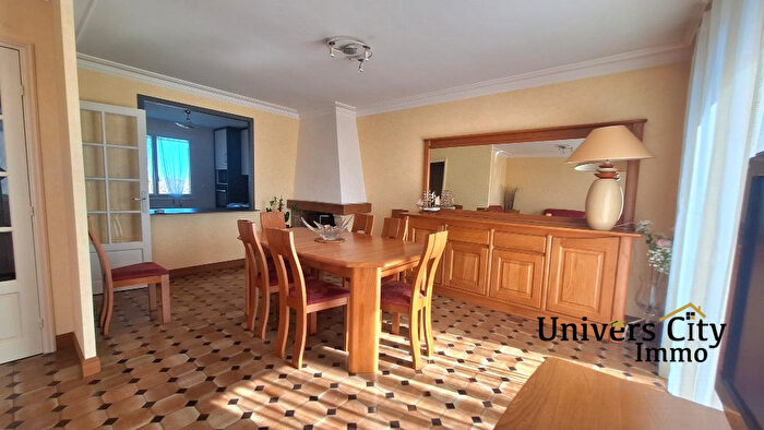 Maison 5 pièces à vendre à Saint-Sébastien-sur-Loire, Est