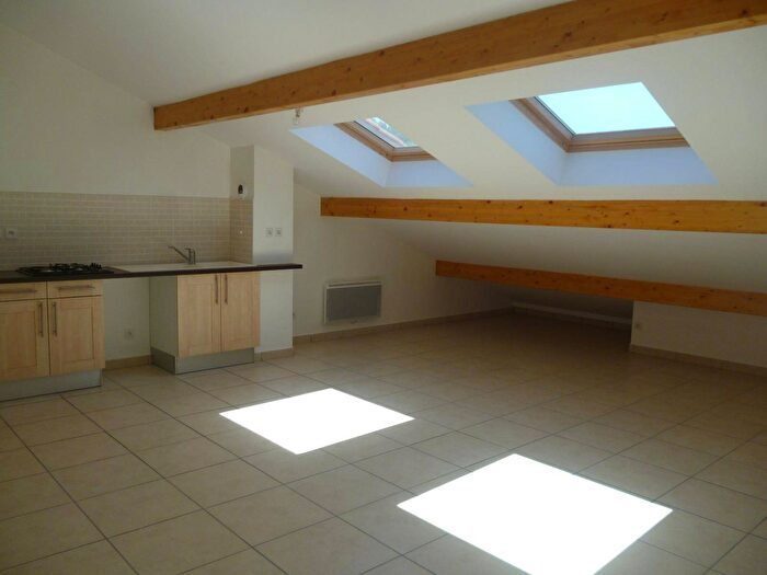 Appartement 2 pièces à Jean-Moulin, Vienne, à louer
