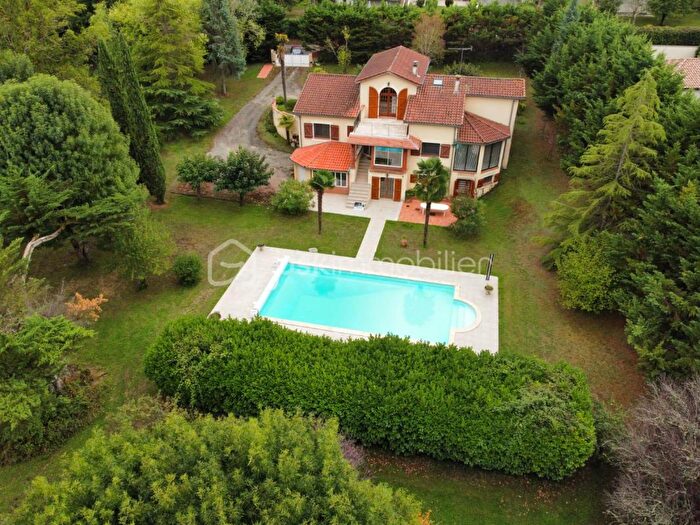 Maison à vendre - Auch, Faubourgs - 8 pièces - 5 chambres