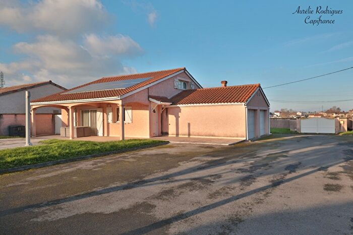 Maison à vendre - Saint-Martin-Belle-Roche - 4 pièces - 2 chambres