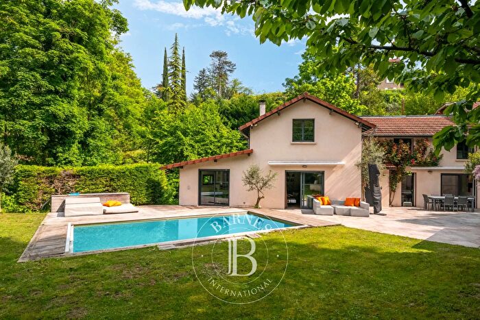 Maison à vendre - Caluire-et-Cuire, Le Vernay - 9 pièces - 6 chambres