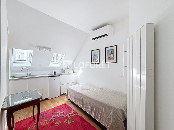 Appartement à louer - Paris e , Saint-Philippe du Roule - 1 pièce