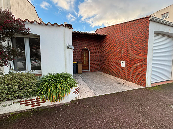 Maison à vendre - Challans, Centre-ville - 5 pièces - 3 chambres