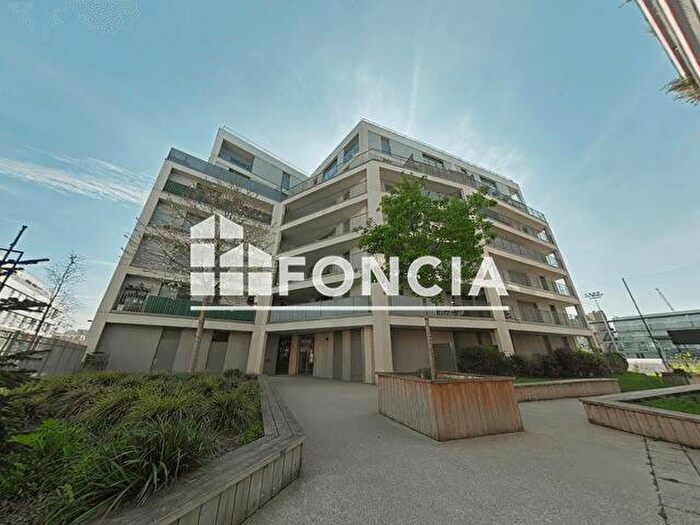 Appartement à louer - Pantin - 2 pièces - 1 chambre