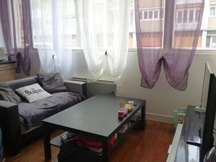 Appartement à louer - Lisieux - 2 pièces - 1 chambre