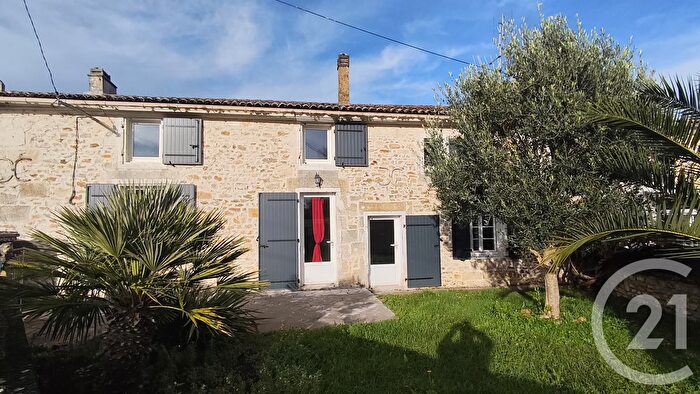 Maison à vendre - Varzay - 5 pièces - 4 chambres