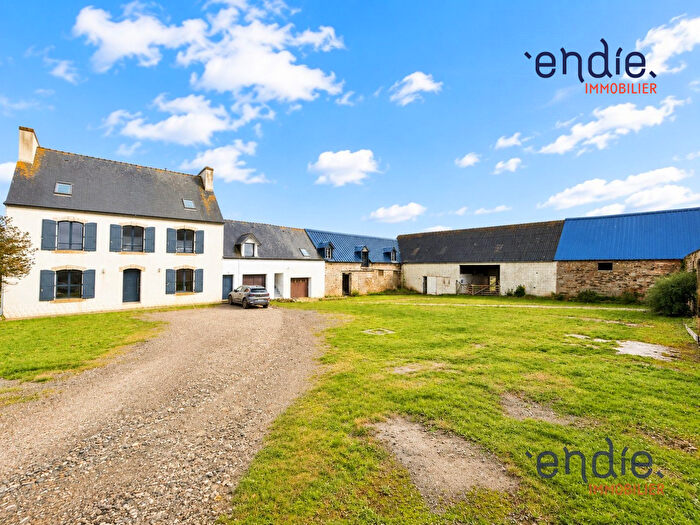Maison 6 pièces à vendre à Plonévez-Porzay