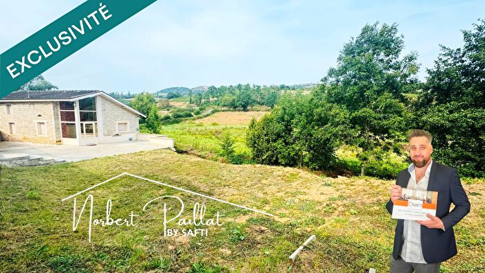 Maison à vendre - Milly-Lamartine - 4 pièces - 3 chambres