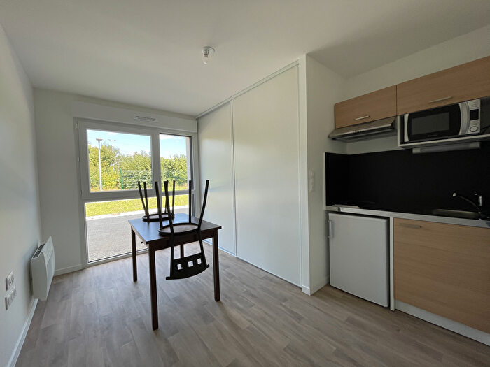 La Roche-sur-Yon, Pyramides, Jean-Yole : Appartement 2 pièces à louer