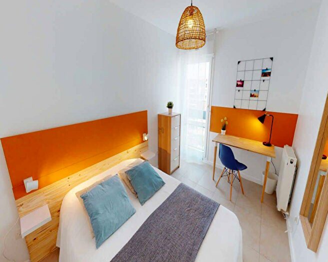 Appartement 6 pièces à louer à Garches