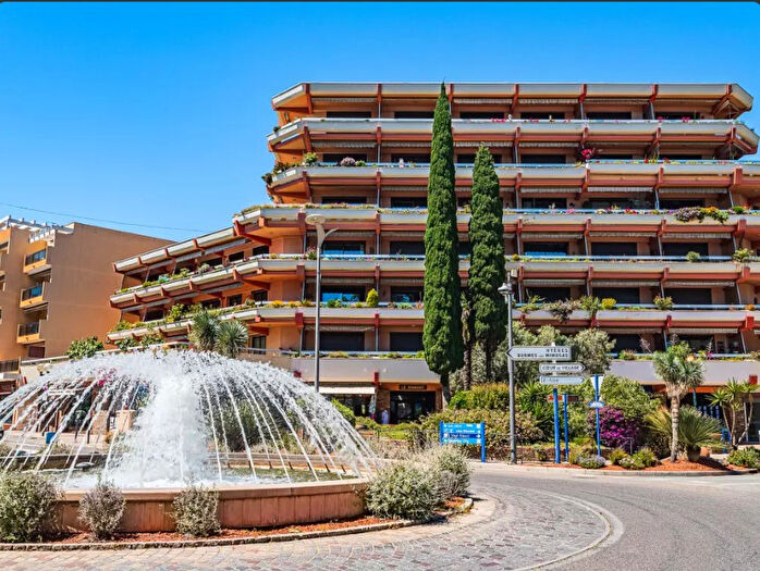 Appartement à vendre - Le Lavandou, Centre-ville, Plage du Lavandou, Pointe Pilon - 3 pièces - 2 chambres