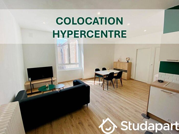 Appartement à louer - Carmes-République, Orléans - 1 pièce - 1 chambre