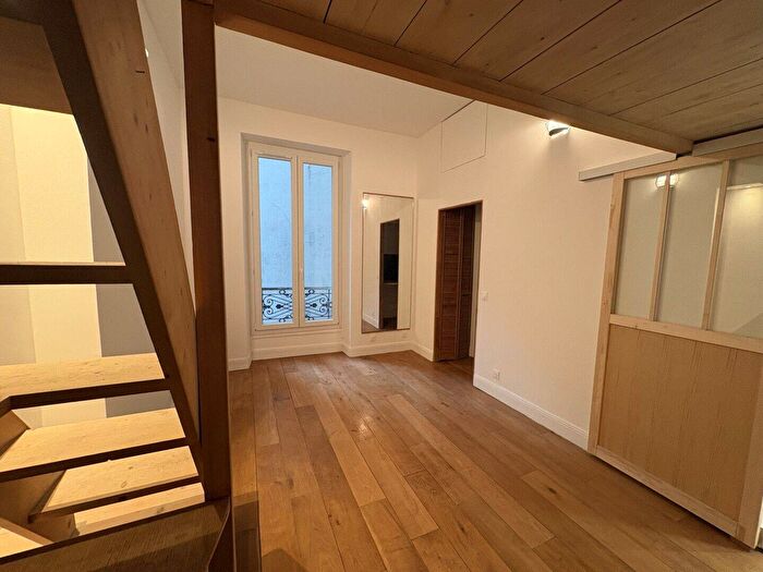 Appartement à louer - Louis Blanc-Aqueduc, Paris ème - 1 pièce