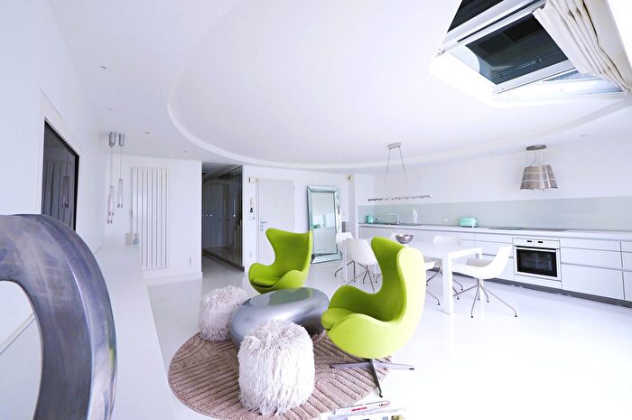 Appartement à vendre - Les Sables-dOlonne, Gare - 4 pièces - 3 chambres