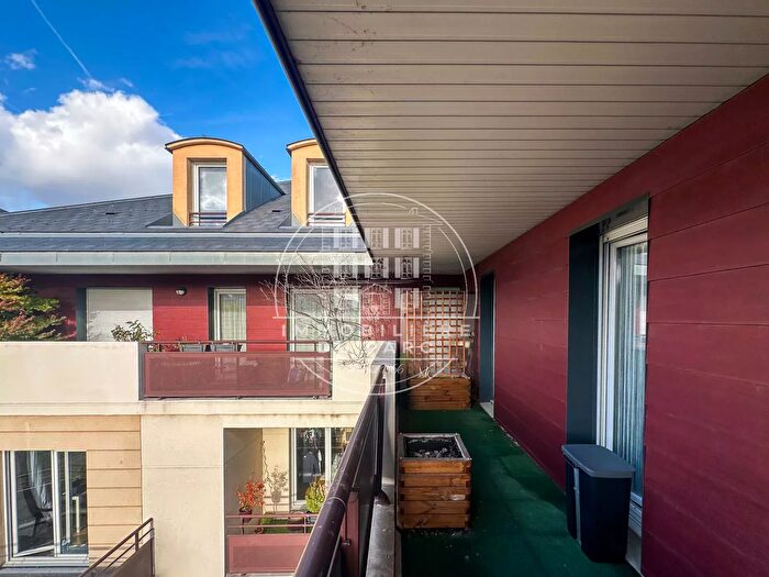 Appartement à louer - Carrières-sous-Poissy, Bords de Seine, Ile de la Dérivation - 2 pièces - 1 chambre