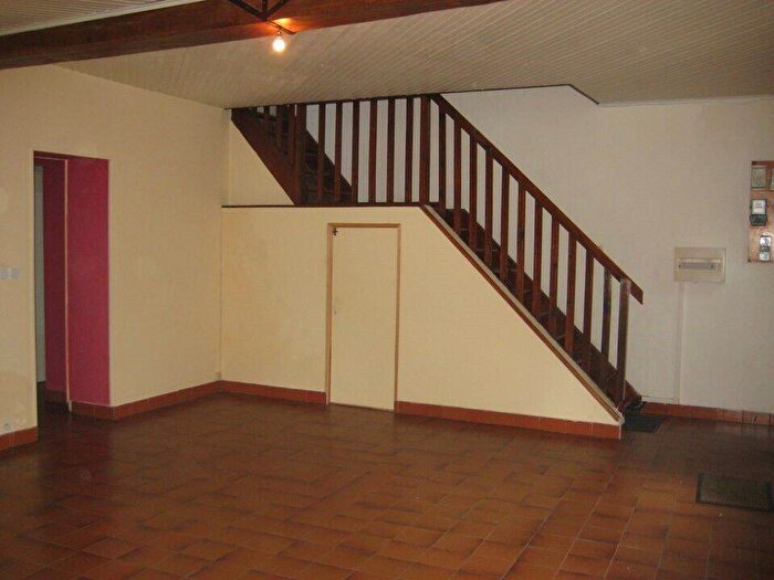 Maison à louer - Poix-du-Nord - 4 pièces - 3 chambres