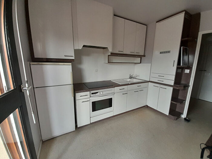 Appartement à louer - Aurillac, Saint-Géraud, Pavatou, Visitation, Nord - 3 pièces - 2 chambres