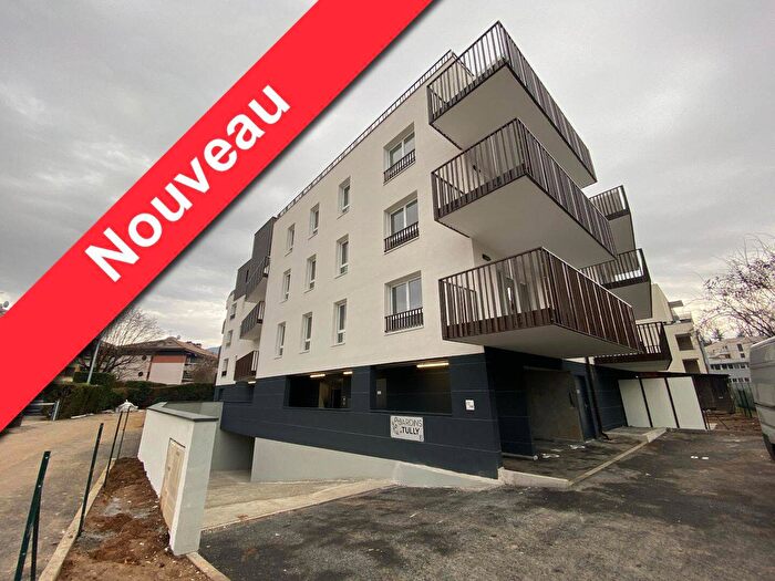 Centre Ville Est, Thonon-les-Bains : Appartement 2 pièces à louer