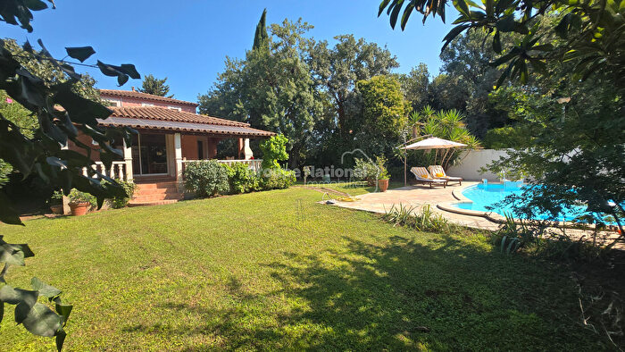 Lunel, Route de Nïmes - Maison 6 pièces à vendre