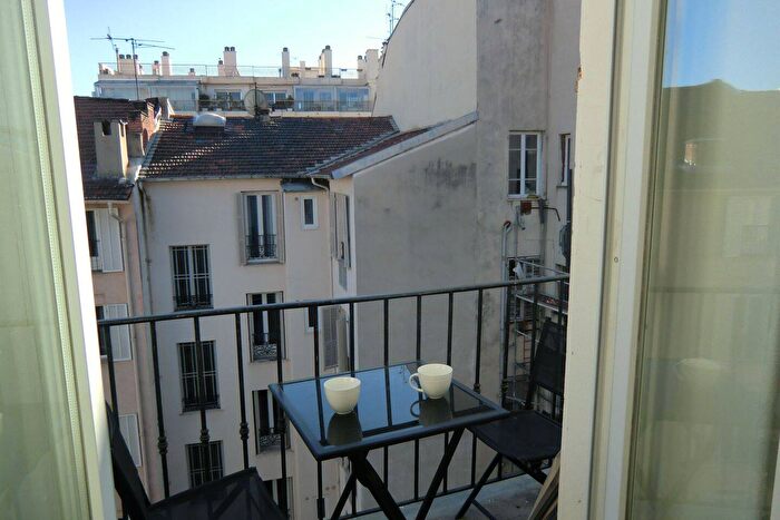 Appartement 2 pièces à Thiers, Nice, à louer