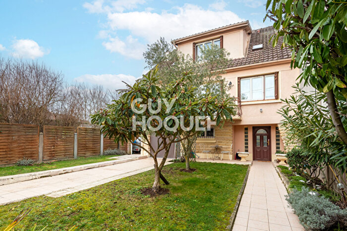 Maison à vendre - Champigny-sur-Marne, Coeuilly Village Parisien - 8 pièces - 6 chambres