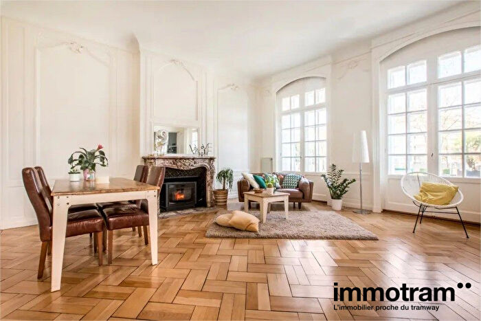 Maison à vendre - Tourcoing - 10 pièces - 5 chambres