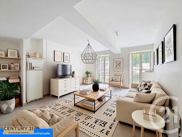 Appartement à vendre - Bagnères-de-Luchon - 2 pièces - 1 chambre