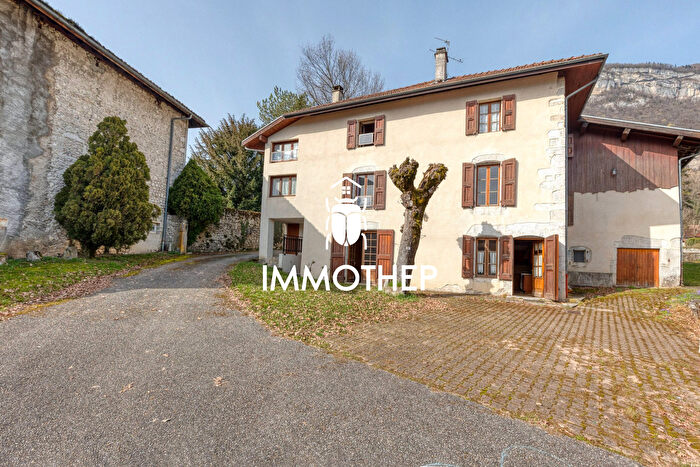 Maison à vendre - Bernin - 8 pièces - 5 chambres