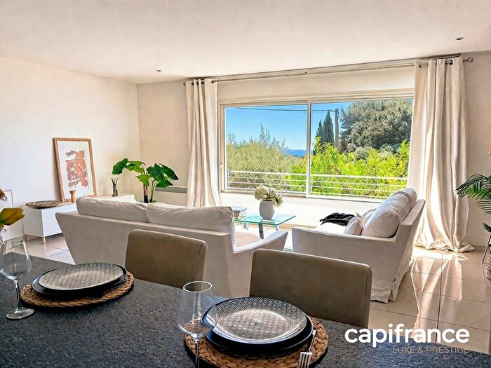 Appartement 6 pièces à vendre à Ceyreste