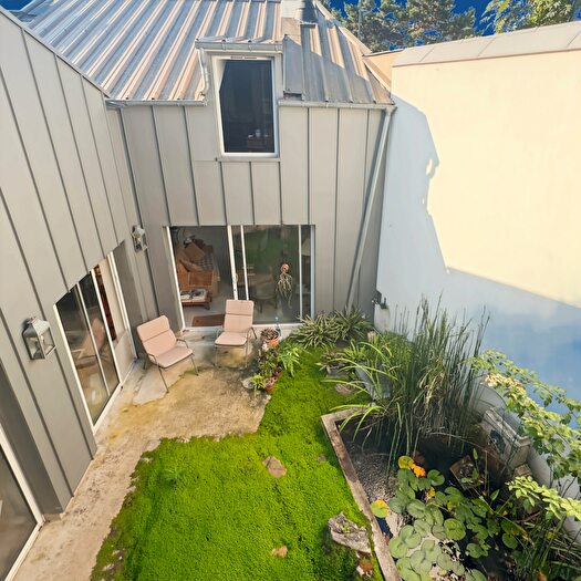 Maison à vendre - Neuilly-Plaisance, Eglise, Gare - 5 pièces - 3 chambres